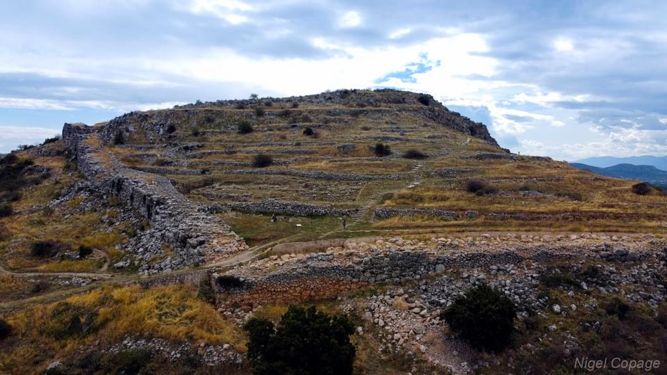 The Mycenean Citadel of Midea and its Necropolis at Dendra
