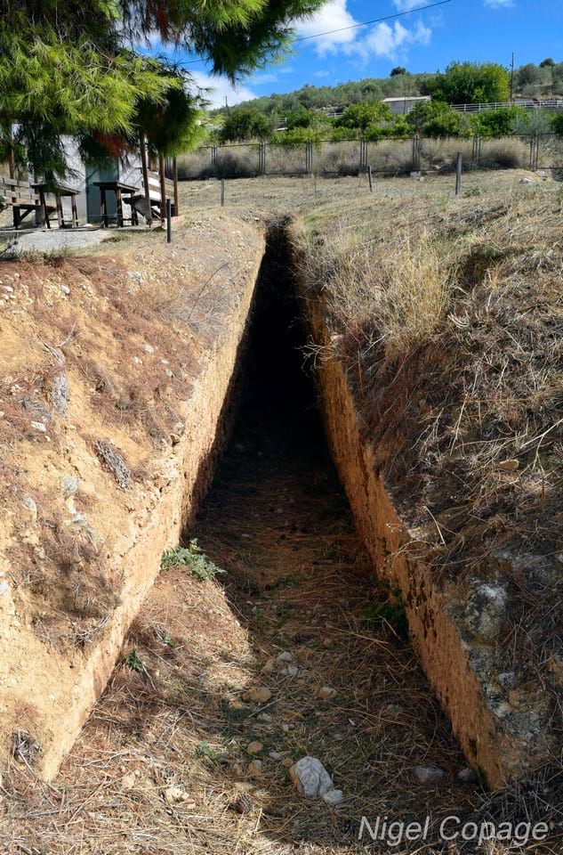 The Mycenean Citadel of Midea and its Necropolis at Dendra